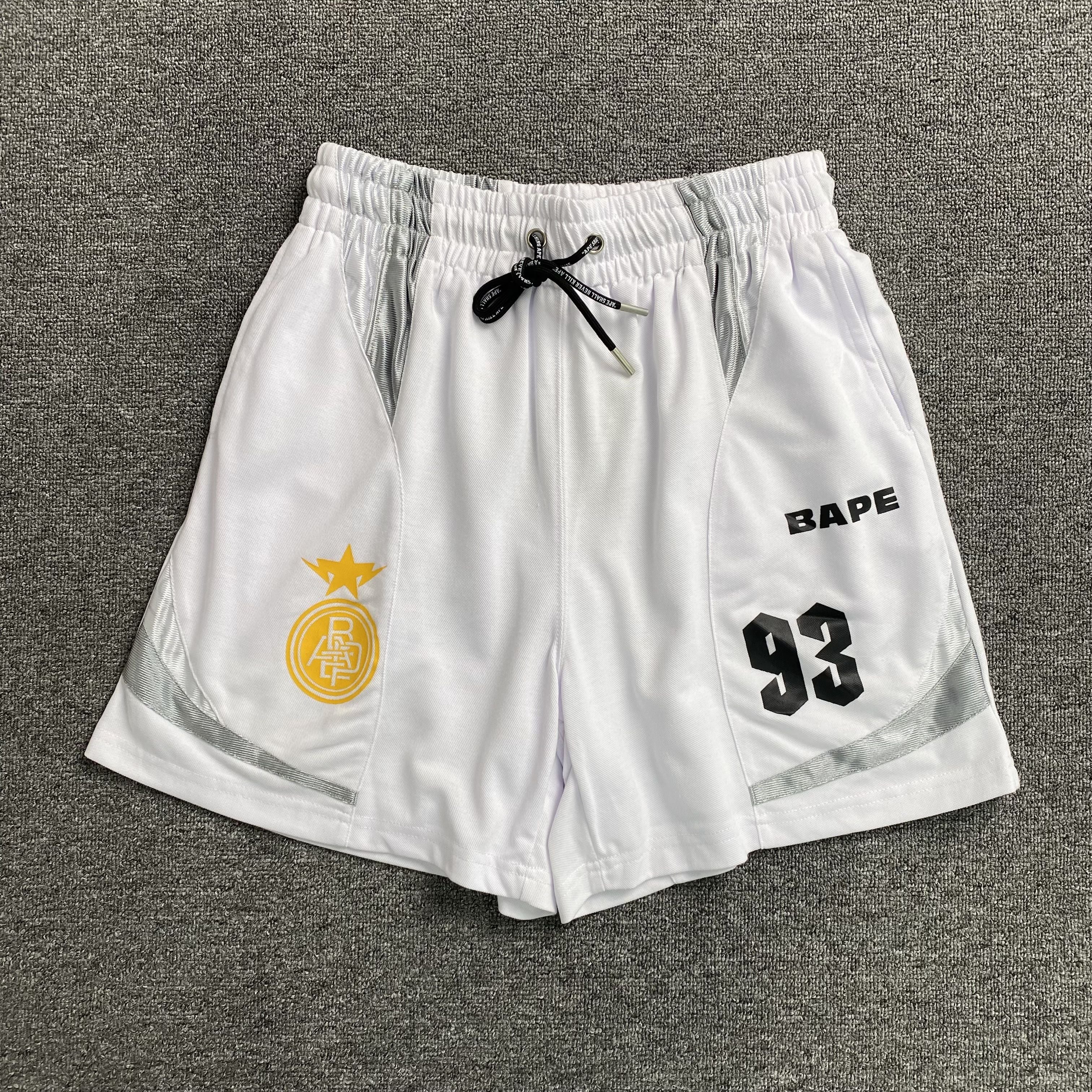 Short Bape Multi Logo Soccer Blanco - Drip Store Argentina