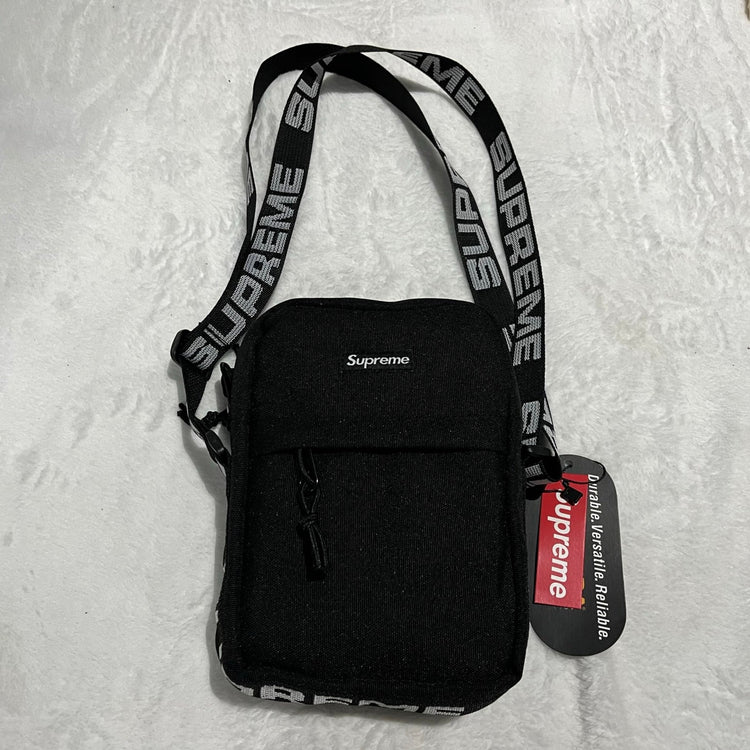 Compra ropa SUPREME al mejor precio - Drip Store Argentina